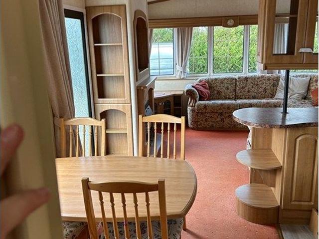 Manor Park, Kidlington OX5, 2 bed bungalow to rent, £1,000 pcm | PrimeLocation
