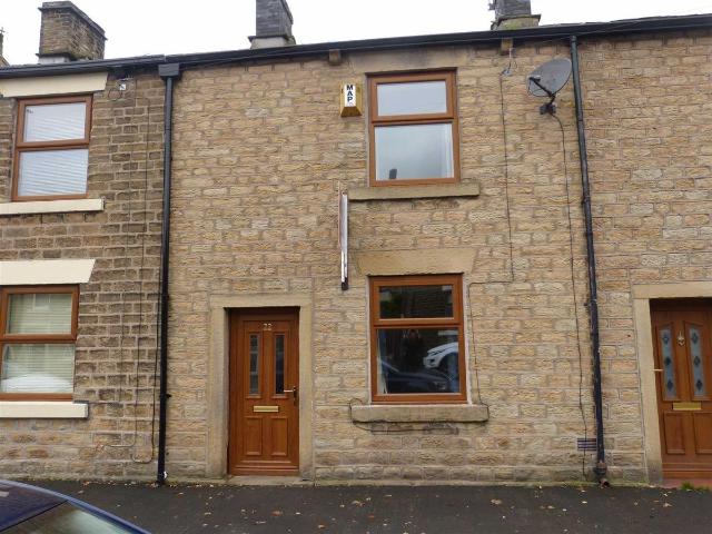 Manor Park Road, Glossop, Derbyshire SK13, 2 bed terraced house to rent, £850 pcm | PrimeLocation