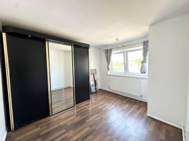 Manor Park Road, London E12, 1 bed flat to rent, £1,450 pcm | PrimeLocation