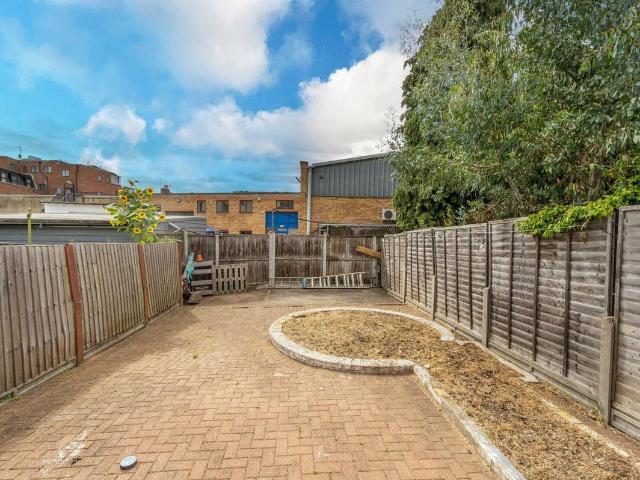 Manor Park Road, Manor Park, London E12, 6 bed terraced house to rent, £7,500 pcm | PrimeLocation
