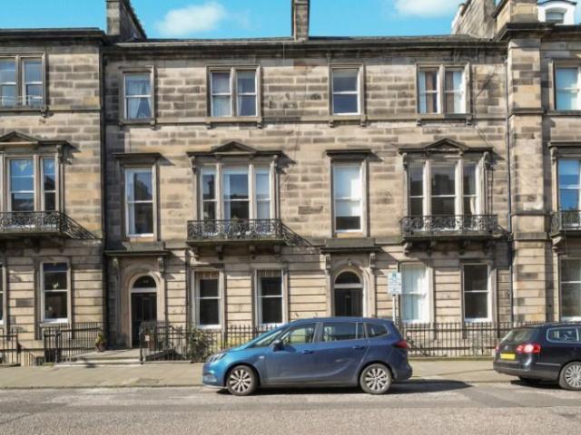 Manor Place, Edinburgh EH3, 2 bed flat to rent, £2,350 pcm | PrimeLocation