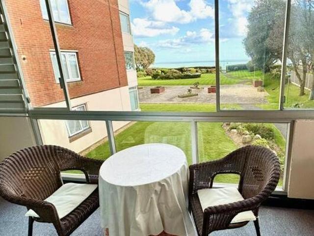 Manor Road, Bournemouth, 3 Bedroom Apartment
