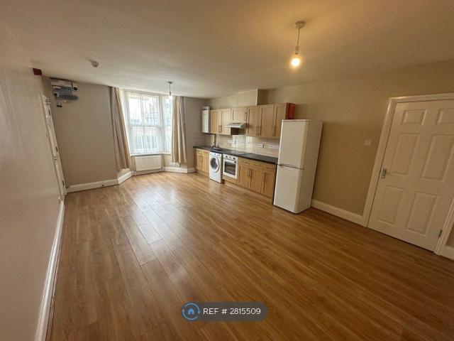 Manor Road, Bristol BS7, 2 bed flat to rent, £1,400 pcm | PrimeLocation