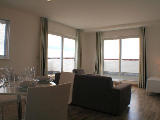 Manor Road, Canon Court SM6, 2 bed flat to rent, £1,700 pcm | PrimeLocation