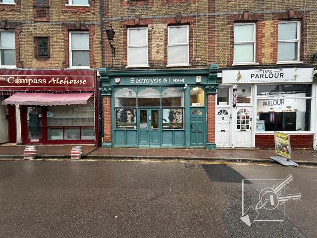 Manor Road, Gravesend DA12, 1 bed flat to rent, £900 pcm | PrimeLocation