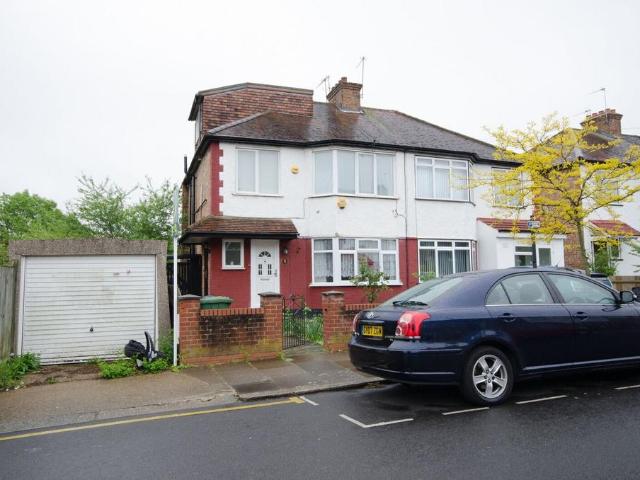Manor Road, Harrow, HA1 2 bed maisonette to rent £3,000 pcm £692 pw
