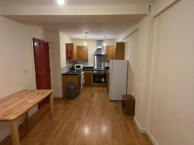 Manor Road LU1, 1 bed flat to rent, £950 pcm | PrimeLocation