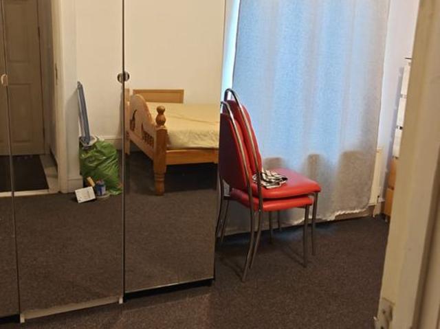 Manor Road, Romford RM1, Room to rent, £870 pcm | PrimeLocation