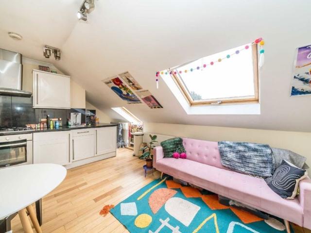 Manor Road, TW9, London
