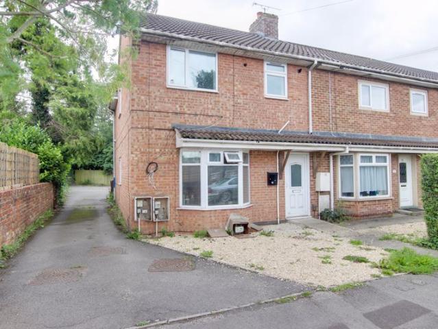 Manor Road, Trowbridge BA14, 2 bed flat to rent, £795 pcm | PrimeLocation