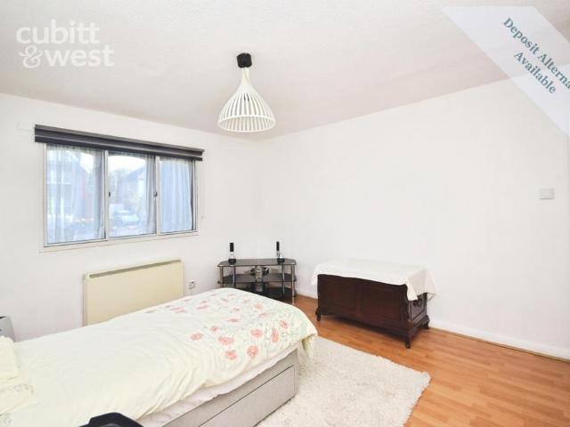 Manor Road Wallington SM6 Studio to rent £1,050 pcm £242 pw