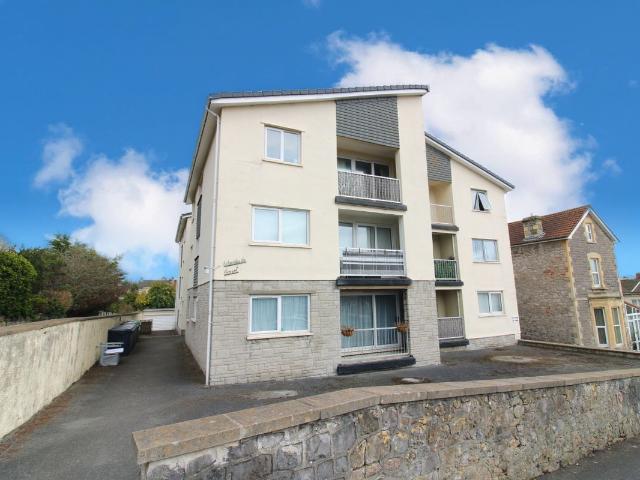 Manor Road, Weston Super Mare BS23, 2 bed flat to rent, £950 pcm | PrimeLocation