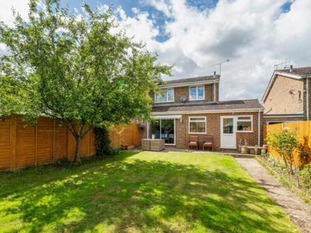 Manor Road, Wokingham, 4 Bedroom Semi detached