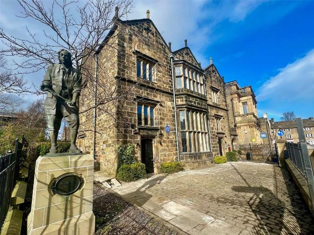Manor Square, Otley LS21, 2 bed flat to rent, £1,395 pcm | PrimeLocation