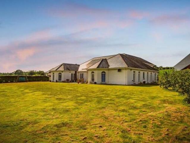 Manordeilo, Llandeilo, 5 Bedroom Detached