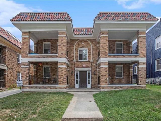 MANORSOUTH 1 Bedroom Apartment for Rent at 2729 Campbell St, Kansas City, MO 64109 Longfellow
