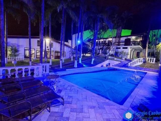 MANSÃO 8 QUARTOS COM PISCINA AQUECIDA ITANHAÉM SP