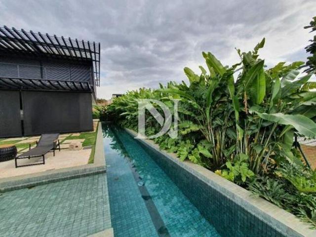 Mansão Contemporânea à Venda no Condomínio Terras de São José II – 8 Suítes, Raia de 25m e Lazer de
