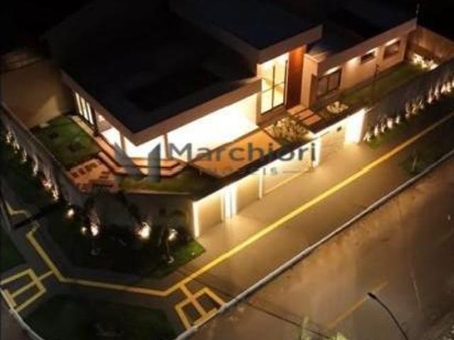 Mansão Alto Padrão na Vila Brasília | 3 Suítes