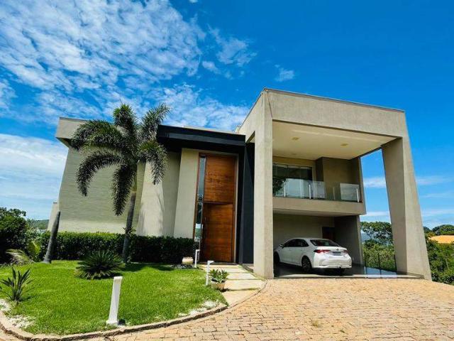 Mansão Beira do Lago com 10 Suítes em Capitólio MG