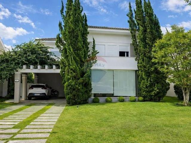 Mansão de Alto Padrão no Alphaville Graciosa | 5 Quartos, 473m² e Lazer Exclusivo
