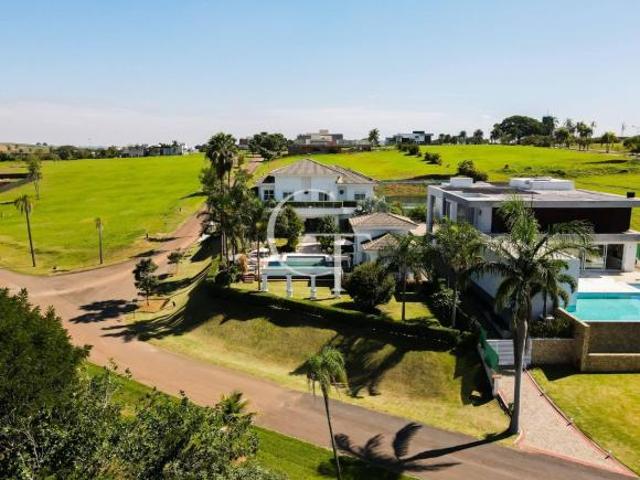 Mansão de esquina com vista privilegiada para o lago no Condomínio Fazenda Alvorada Porto Feliz