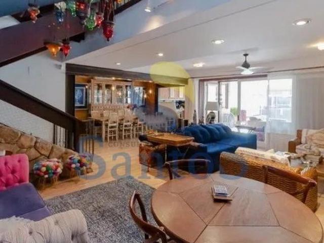 Mansão de luxo à venda em Porto Alegre RS, no bairro Boa Vista, com 6 quartos, 6 banheiros e 603,00