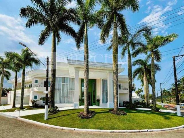Mansão de Luxo com 8 Suítes no Jardim Acapulco, Guarujá Mercuri Imóveis Imobiliária no Guarujá