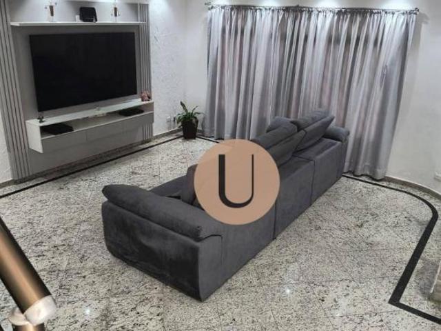 Mansão Exclusiva na Vila Carrão – 470m² de Terreno, Lazer Privativo e Sofisticação Atemporal