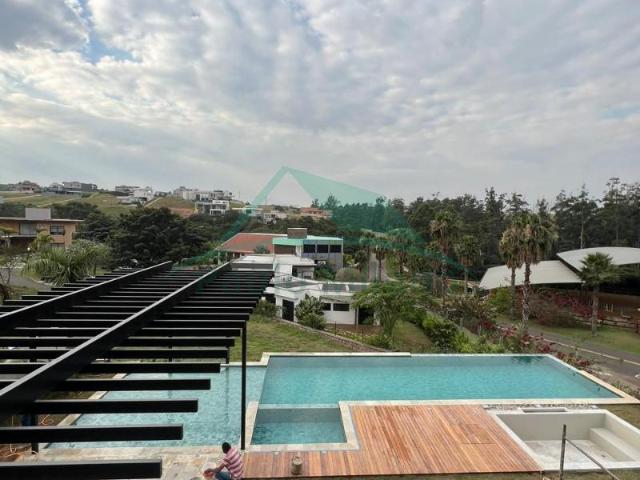 Mansão moderna e automatizada com vista deslumbrante – Fazenda Serra Azul