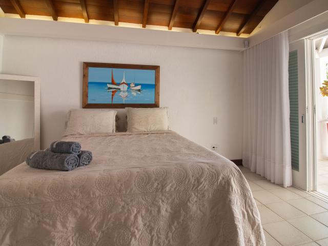 Mansão Pé na Areia da Ferradura Por Luxury Rentals