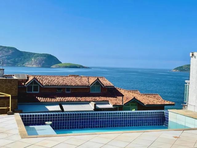 Mansão, VISTA TOTAL DO MAR, lazer completo, 5 suítes, piscina incrível