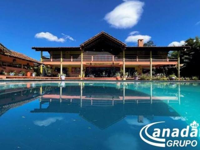 Mansao Com 5 Suites Em Lote de 3.782m²!