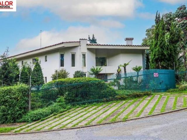 MANSAO NO JARDIM GUEDALA Ótima localização, fácil acesso a saídas do bairro. Arquitetura moderna e