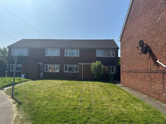 Manse Close, Harlington, Hayes UB3, 2 bed flat to rent, £1,600 pcm | PrimeLocation