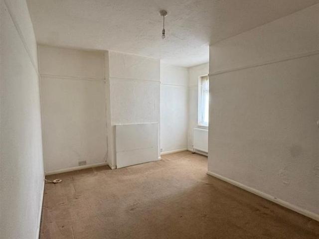 Manse Parade, London Road, Swanley BR8, 1 bed flat to rent, £1,000 pcm | PrimeLocation