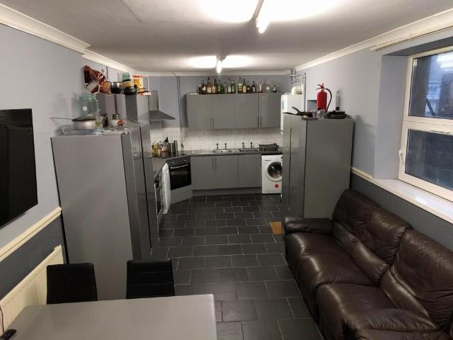 Mansel Street, City Centre, Swansea 6 bed house to rent £3,120 pcm £720 pw