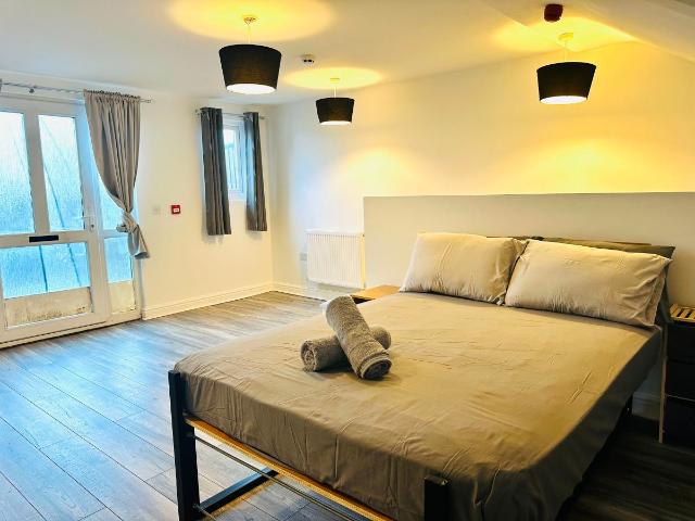 Mansel Street, Swansea SA1, 1 bed flat to rent, £800 pcm | PrimeLocation