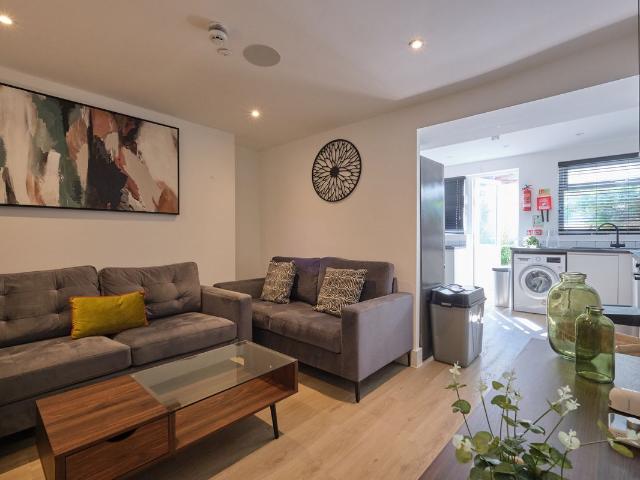 Mansel Street, Swansea SA1, 8 bed shared accommodation to rent, £4,853 pcm | PrimeLocation