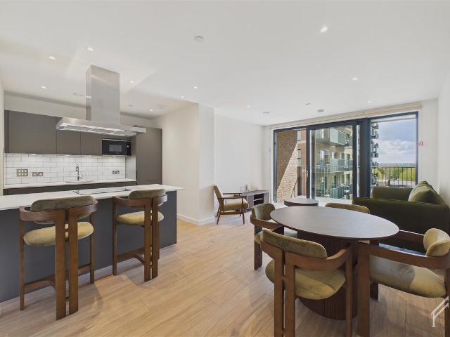 Manser House, London TW8, 2 bed flat to rent, £2,550 pcm | PrimeLocation