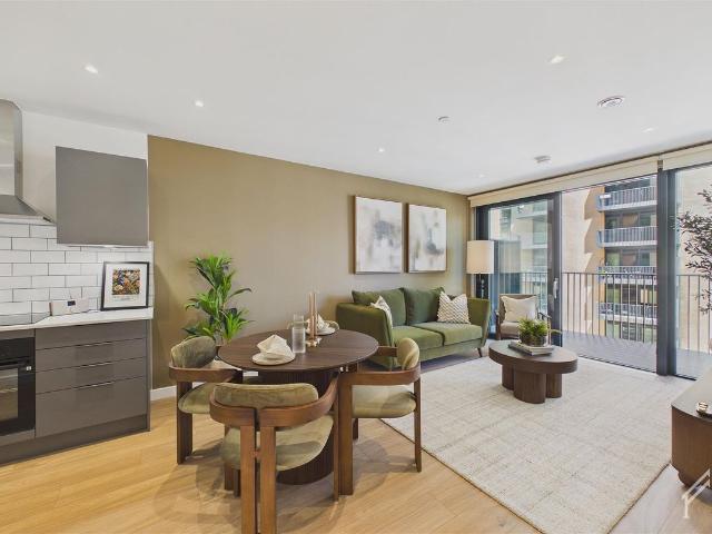 Manser House, London TW8, 2 bed flat to rent, £2,560 pcm | PrimeLocation