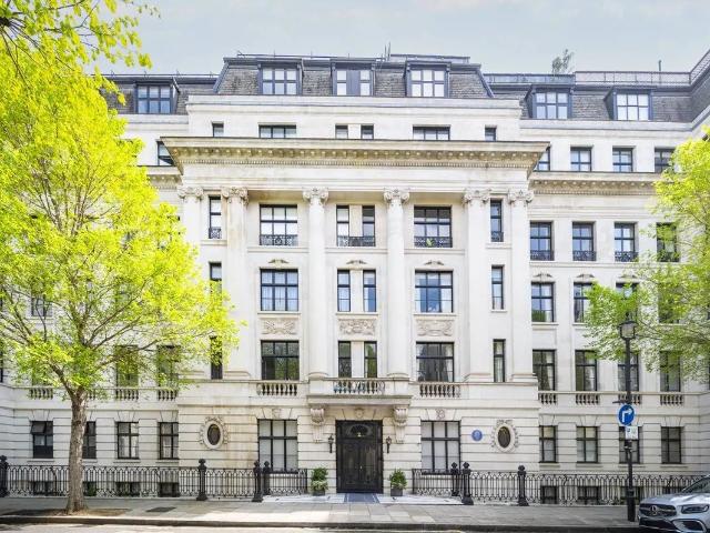 Mansfield Street, Marylebone W1G, 2 bed flat to rent, £4,312 pcm | PrimeLocation