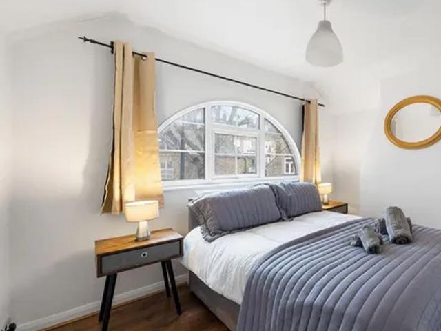Mansfield Road, Agincourt Road, Maitland Park, London, NW3 2NY, United Kingdom | 4 bed house for rent #168129044 | Rentberry