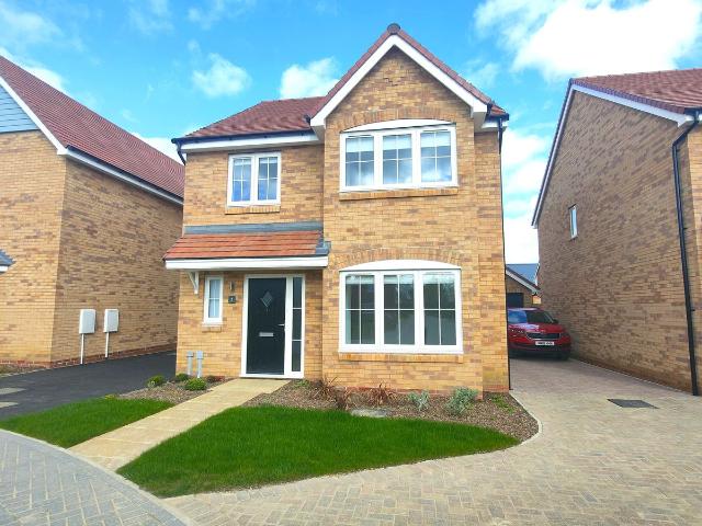 Mansfield Road, Bury St Edmunds IP32, 4 bed property to rent, £2,300 pcm | PrimeLocation