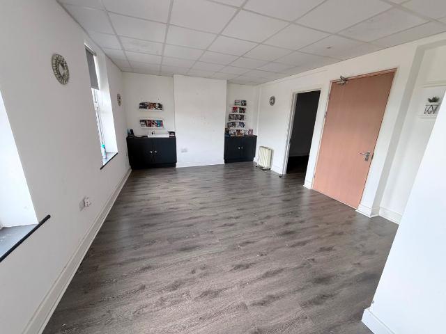 Mansfield Road, Eastwood, Nottingham NG16, 1 bed flat to rent, £595 pcm | PrimeLocation