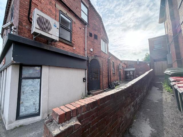 Mansfield Road, Eastwood, Nottingham NG16, 2 bed flat to rent, £625 pcm | PrimeLocation