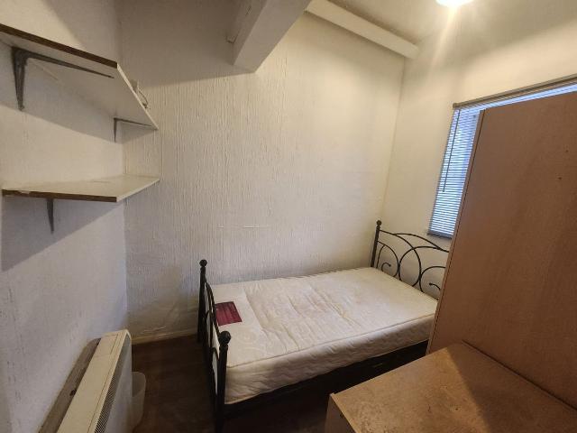 Mansfield Road, Ilford IG1, 1 bed flat to rent, £1,250 pcm | PrimeLocation