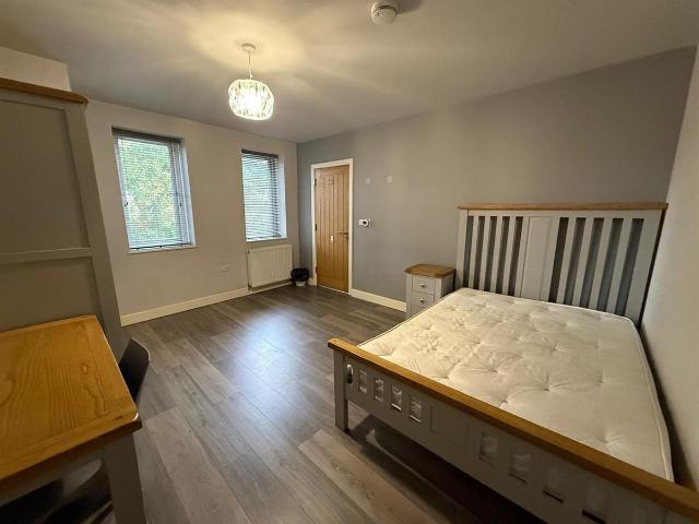 Mansfield Road, Mansfield Woodhouse NG19, Room to rent, £575 pcm | PrimeLocation