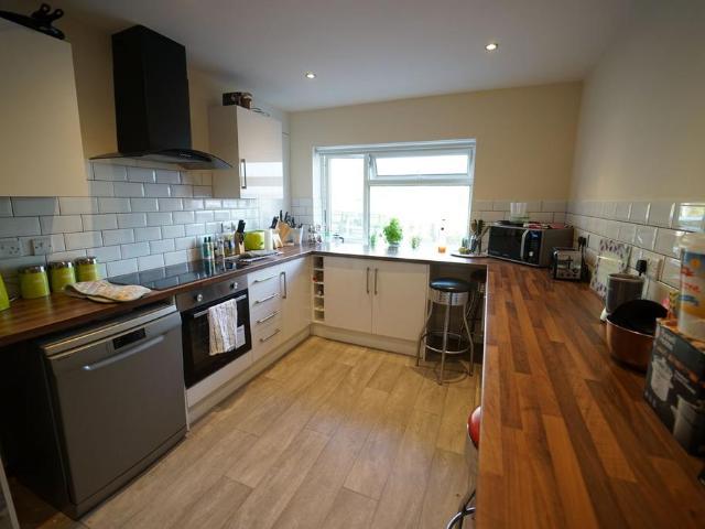 Mansfield Road, Nottingham. 6 bed house to rent £3,198 pcm £738 pw