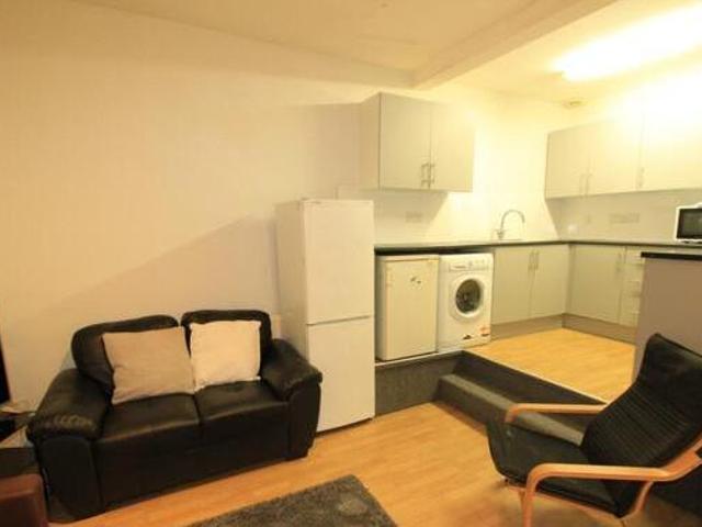 Mansfield Road, Nottingham, 6 Bedroom Terraced